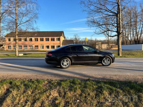 Melns Volkswagen Passat B8 2017 Rīga, ar dzinēja tilpumu 1.60 L un nobraukumu 183 tūkst. km par 9200 €, foto 4 vietnē AUTOMOTO.COM.LV