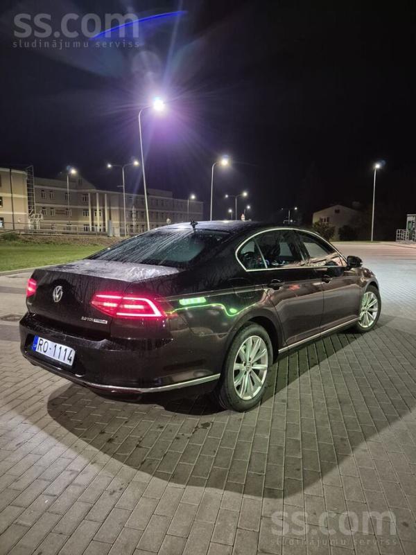 Volkswagen Passat B8 2017 Bauska vietnÄ Melns Volkswagen Passat B8 2017 Bauska, ar dzinÄja tilpumu 2.00 L un nobraukumu 455 tÅ«kst. km par 6400 ā¬, foto 3 vietnÄ AUTOMOTO.COM.LV