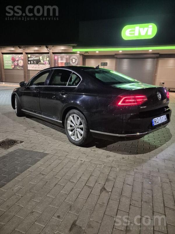 Volkswagen Passat B8 2017 Bauska vietnÄ Melns Volkswagen Passat B8 2017 Bauska, ar dzinÄja tilpumu 2.00 L un nobraukumu 455 tÅ«kst. km par 6400 ā¬, foto 4 vietnÄ AUTOMOTO.COM.LV
