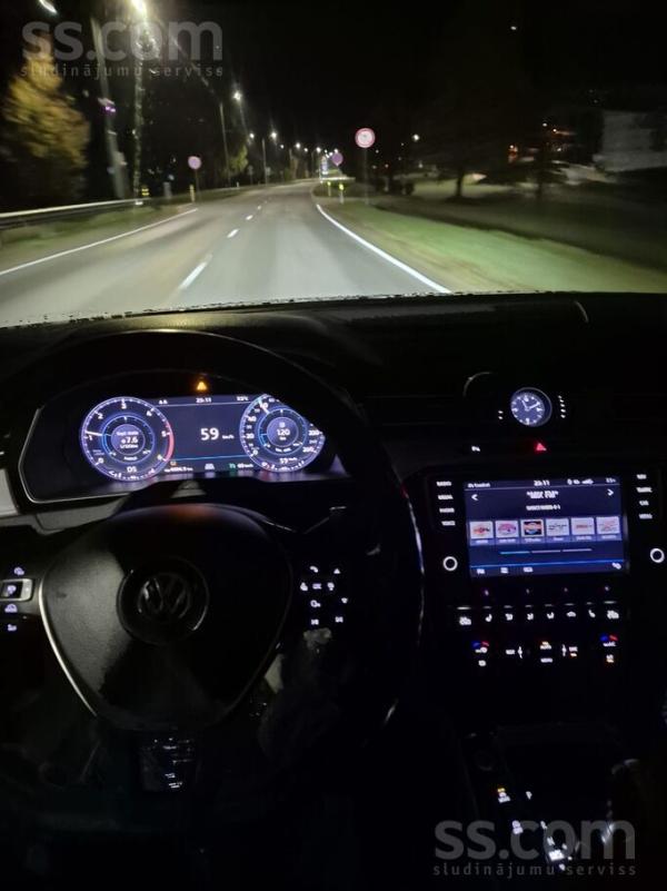 Volkswagen Passat B8 2017 Bauska vietnÄ Melns Volkswagen Passat B8 2017 Bauska, ar dzinÄja tilpumu 2.00 L un nobraukumu 455 tÅ«kst. km par 6400 ā¬, foto 6 vietnÄ AUTOMOTO.COM.LV
