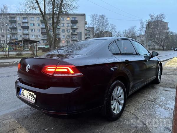 Black Volkswagen Passat B8 2018 in Daugavpils, with an engine capacity of 1.40 L and mileage of 166 thousand km for 9150 €, photo 2 on AUTOMOTO.COM.LV