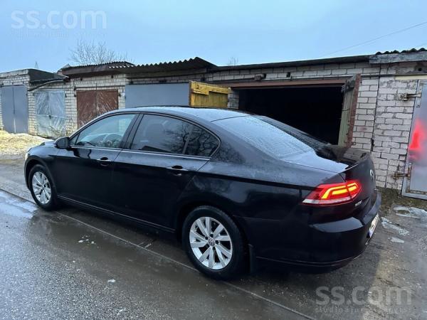 Black Volkswagen Passat B8 2018 in Daugavpils, with an engine capacity of 1.40 L and mileage of 166 thousand km for 9150 €, photo 3 on AUTOMOTO.COM.LV
