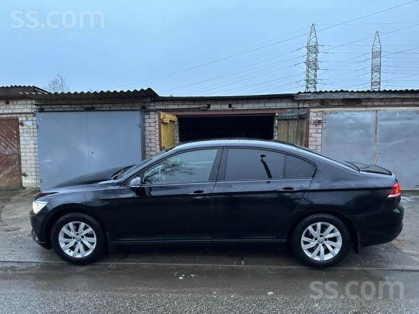 Black Volkswagen Passat B8 2018 in Daugavpils, with an engine capacity of 1.40 L and mileage of 166 thousand km for 9150 €, photo 4 on AUTOMOTO.COM.LV