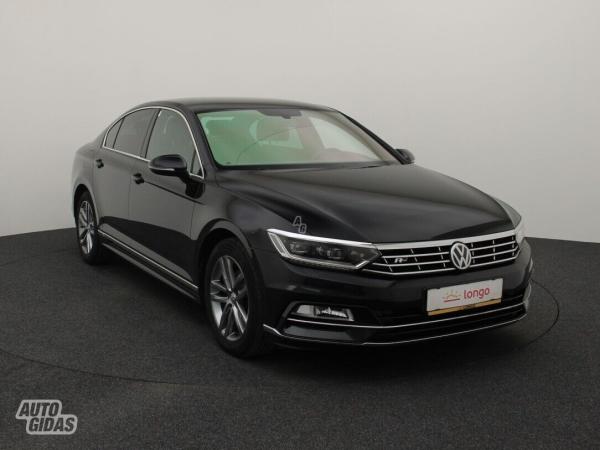 Black Volkswagen Passat B8 2018 in Vilnius, with an engine capacity of 1.40 L and mileage of 264 thousand km for 12999 €, photo 10 on AUTOMOTO.COM.LV