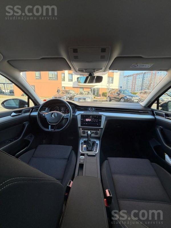 Black Volkswagen Passat B8 2018 in Riga, with an engine capacity of 1.40 L and mileage of 159 thousand km for 12000 €, photo 4 on AUTOMOTO.COM.LV