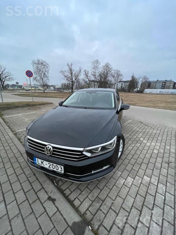 Black Volkswagen Passat B8 2018 in Riga, with an engine capacity of 1.40 L and mileage of 122 thousand km for 14500 €, photo 7 on AUTOMOTO.COM.LV
