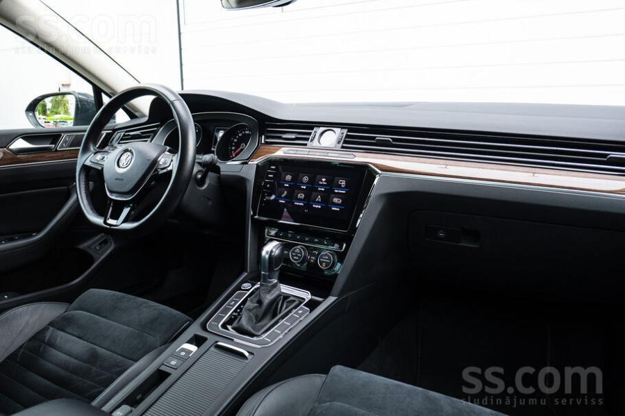 Black Volkswagen Passat B8 2019 in Riga, with an engine capacity of 1.50 L and mileage of 89 thousand km for 18250 €, photo 7 on AUTOMOTO.COM.LV