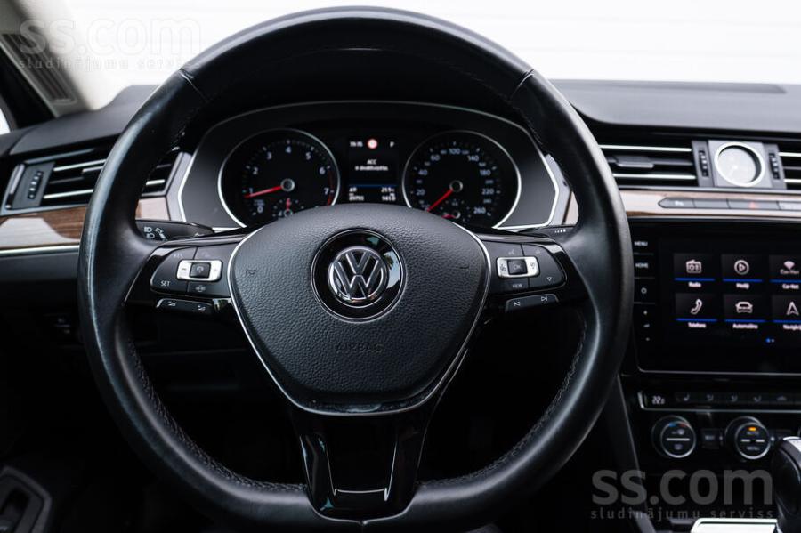 Black Volkswagen Passat B8 2019 in Riga, with an engine capacity of 1.50 L and mileage of 89 thousand km for 18250 €, photo 19 on AUTOMOTO.COM.LV