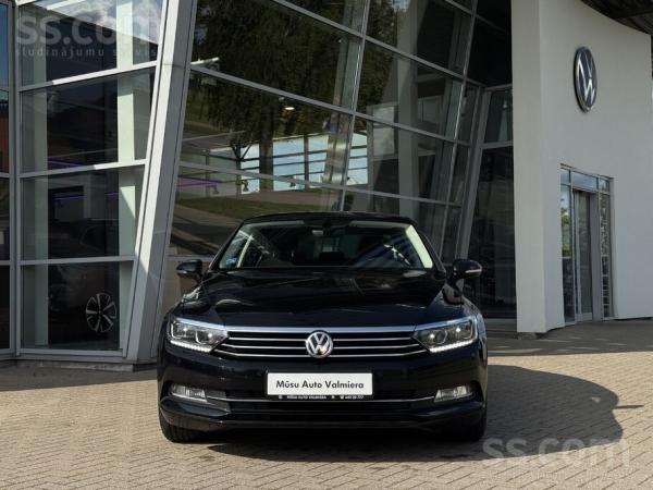 Black Volkswagen Passat B8 2019 in Valmiera, with an engine capacity of 1.50 L and mileage of 86 thousand km for 15900 €, photo 2 on AUTOMOTO.COM.LV