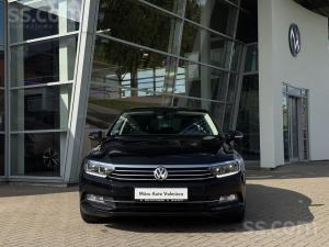 Black Volkswagen Passat B8 2019 in Valmiera, with an engine capacity of 1.50 L and mileage of 86 thousand km for 20500 €, photo 2 on AUTOMOTO.COM.LV