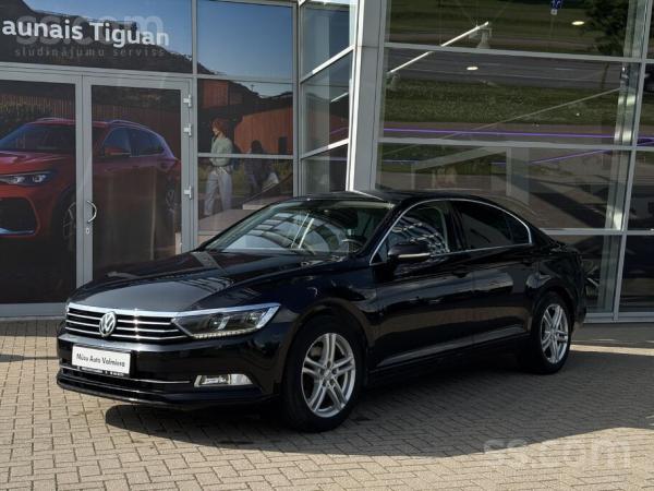 Black Volkswagen Passat B8 2019 in Valmiera, with an engine capacity of 1.50 L and mileage of 86 thousand km for 15900 €, photo 3 on AUTOMOTO.COM.LV