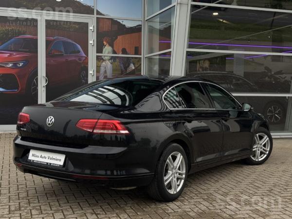 Black Volkswagen Passat B8 2019 in Valmiera, with an engine capacity of 1.50 L and mileage of 86 thousand km for 15900 €, photo 6 on AUTOMOTO.COM.LV