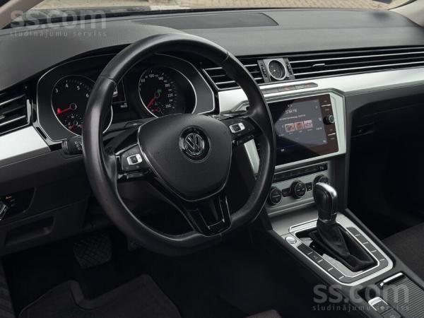 Black Volkswagen Passat B8 2019 in Valmiera, with an engine capacity of 1.50 L and mileage of 86 thousand km for 15900 €, photo 7 on AUTOMOTO.COM.LV
