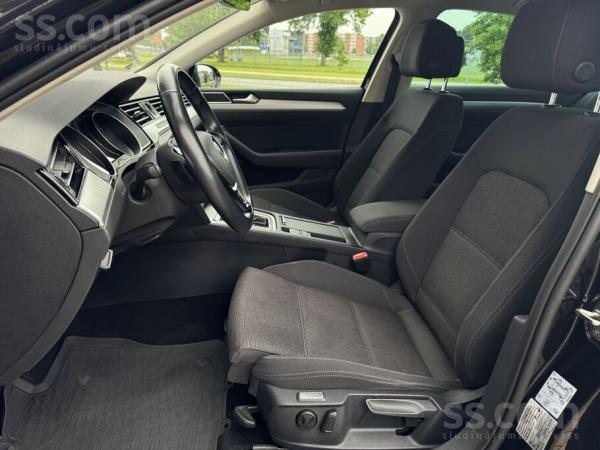 Black Volkswagen Passat B8 2019 in Valmiera, with an engine capacity of 1.50 L and mileage of 86 thousand km for 15900 €, photo 8 on AUTOMOTO.COM.LV