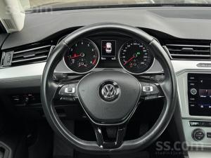 Black Volkswagen Passat B8 2019 in Valmiera, with an engine capacity of 1.50 L and mileage of 86 thousand km for 20500 €, photo 9 on AUTOMOTO.COM.LV