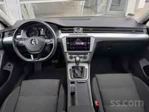 Black Volkswagen Passat B8 2019 in Valmiera, with an engine capacity of 1.50 L and mileage of 86 thousand km for 20500 €, photo 13 on AUTOMOTO.COM.LV