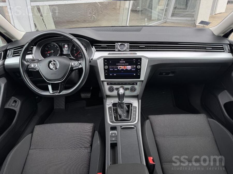 Black Volkswagen Passat B8 2019 in Valmiera, with an engine capacity of 1.50 L and mileage of 86 thousand km for 20500 €, photo 13 on AUTOMOTO.COM.LV