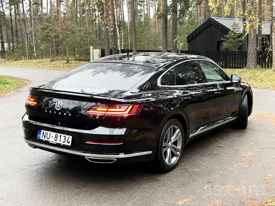 Black Volkswagen Passat B8 2019 in Riga, with an engine capacity of 2.00 L and mileage of 84 thousand km for 23000 €, photo 5 on AUTOMOTO.COM.LV