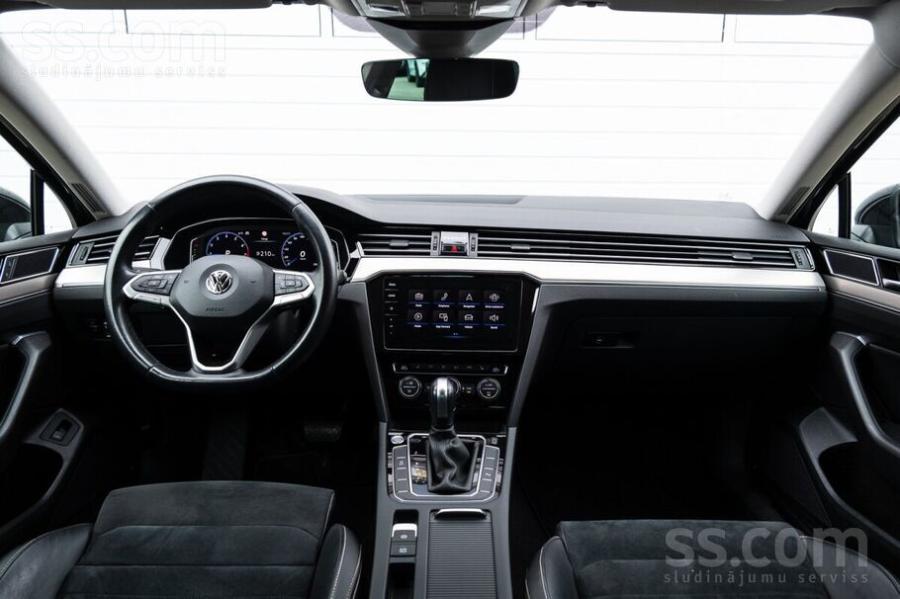 Black Volkswagen Passat B8 2019 in Riga, with an engine capacity of 1.50 L and mileage of 126 thousand km for 18950 €, photo 9 on AUTOMOTO.COM.LV