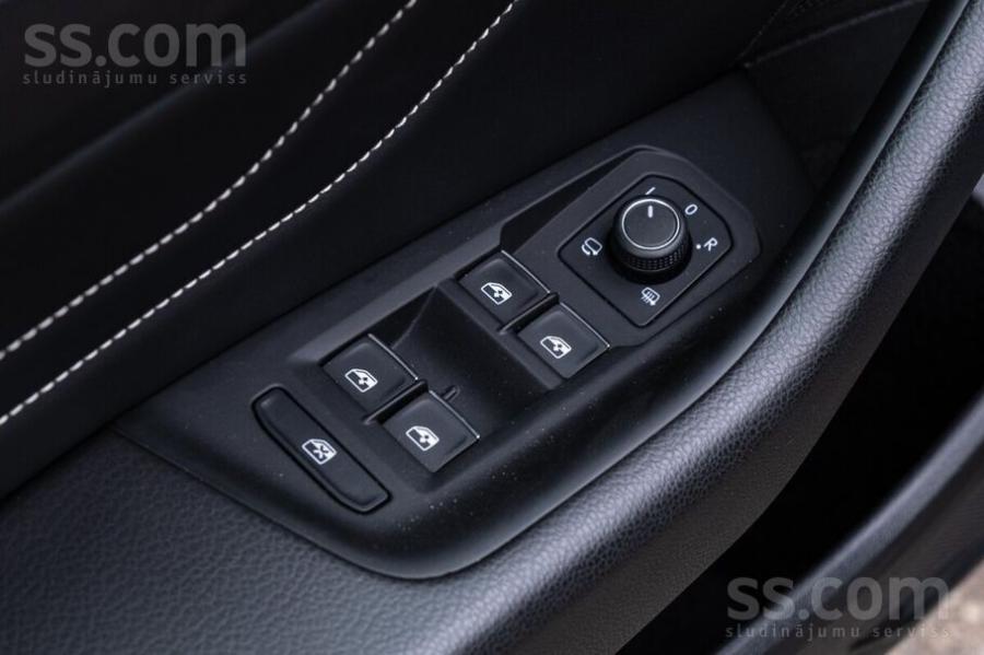 Black Volkswagen Passat B8 2019 in Riga, with an engine capacity of 1.50 L and mileage of 126 thousand km for 18950 €, photo 18 on AUTOMOTO.COM.LV