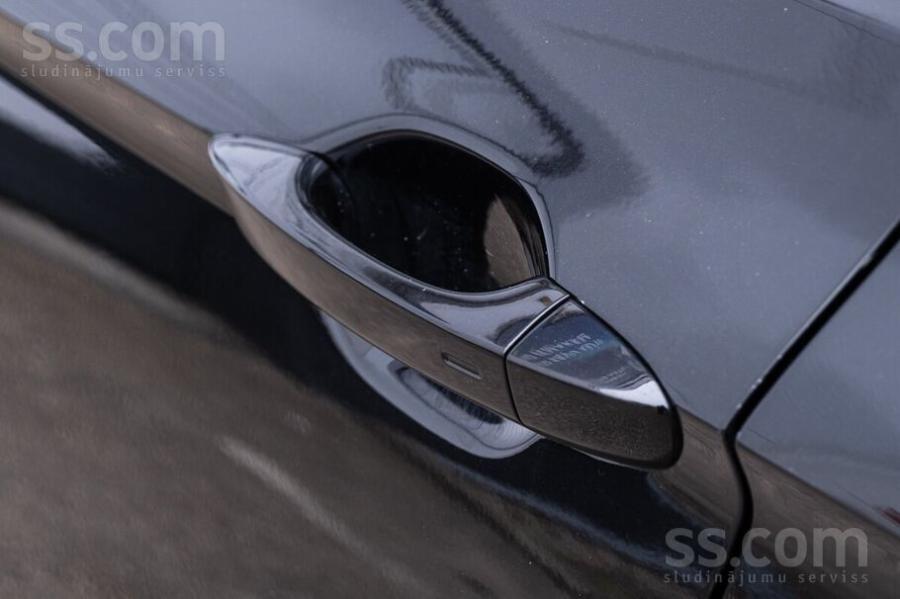 Black Volkswagen Passat B8 2019 in Riga, with an engine capacity of 1.50 L and mileage of 126 thousand km for 18950 €, photo 22 on AUTOMOTO.COM.LV