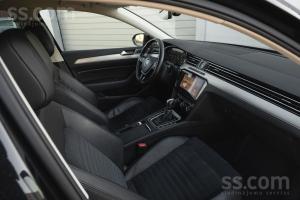 Melns Volkswagen Passat B8 2019 Jelgava, ar dzinēja tilpumu 2.00 L un nobraukumu 158 tūkst. km par 16350 €, foto 10 vietnē AUTOMOTO.COM.LV