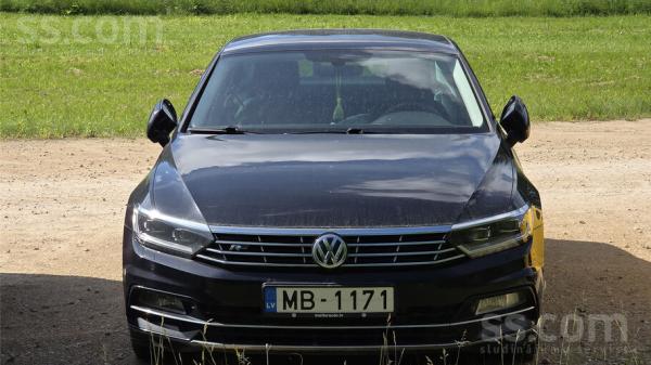 Melns Volkswagen Passat B8 2019 Rīga, ar dzinēja tilpumu 2.00 L un nobraukumu 96 tūkst. km par 17500 €, foto 1 vietnē AUTOMOTO.COM.LV