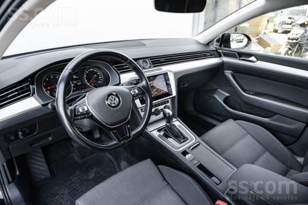 Black Volkswagen Passat B8 2019 in Riga, with an engine capacity of 1.50 L and mileage of 163 thousand km for 12850 €, photo 6 on AUTOMOTO.COM.LV