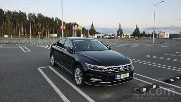 Black Volkswagen Passat B8 2019 in Riga, with an engine capacity of 2.00 L and mileage of 96 thousand km for 15500 €, photo 4 on AUTOMOTO.COM.LV