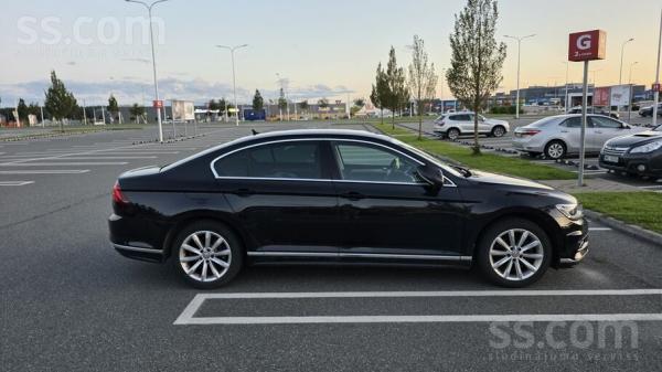 Black Volkswagen Passat B8 2019 in Riga, with an engine capacity of 2.00 L and mileage of 96 thousand km for 15500 €, photo 6 on AUTOMOTO.COM.LV
