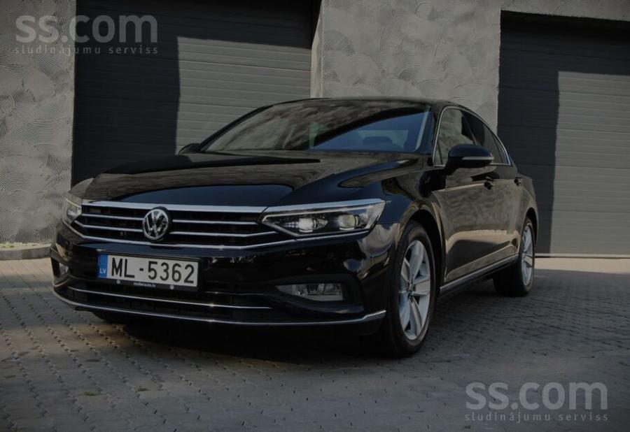 Black Volkswagen Passat B8 2020 in Riga, with an engine capacity of 2.00 L and mileage of 121 thousand km for 21550 €, photo 4 on AUTOMOTO.COM.LV