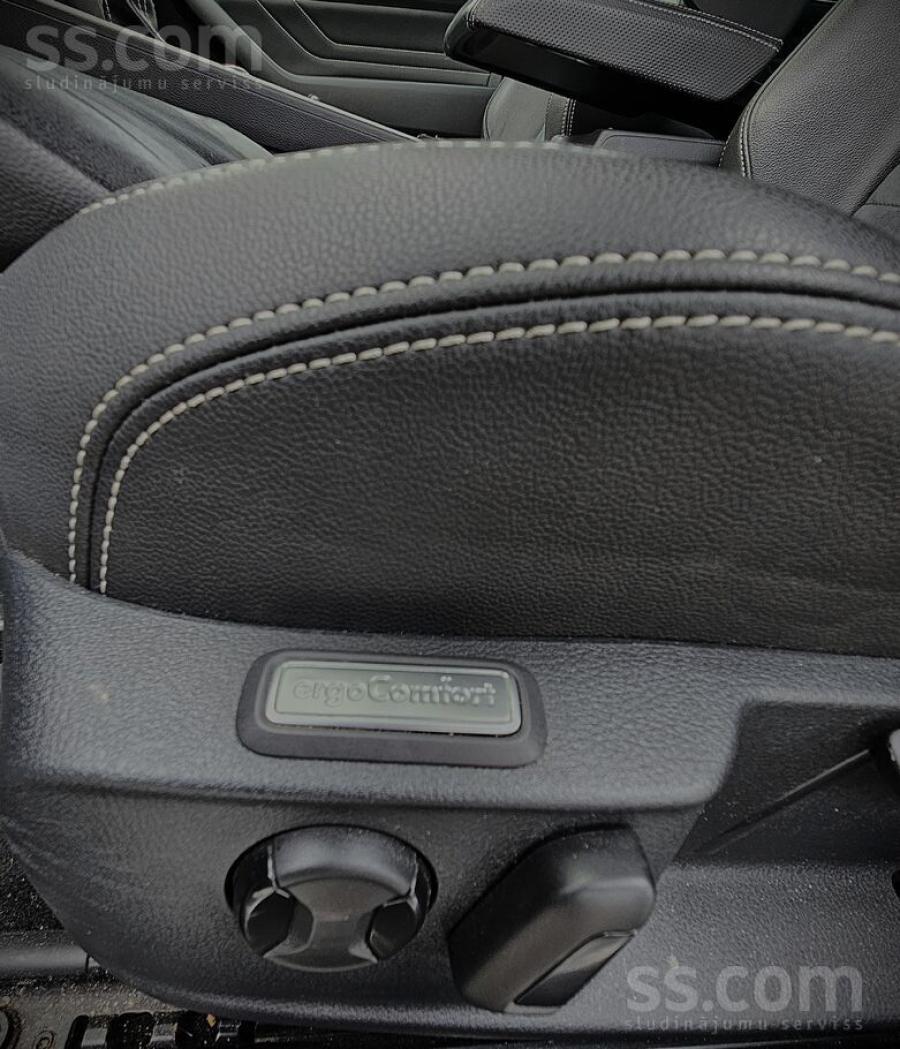 Black Volkswagen Passat B8 2020 in Riga, with an engine capacity of 2.00 L and mileage of 121 thousand km for 21550 €, photo 8 on AUTOMOTO.COM.LV