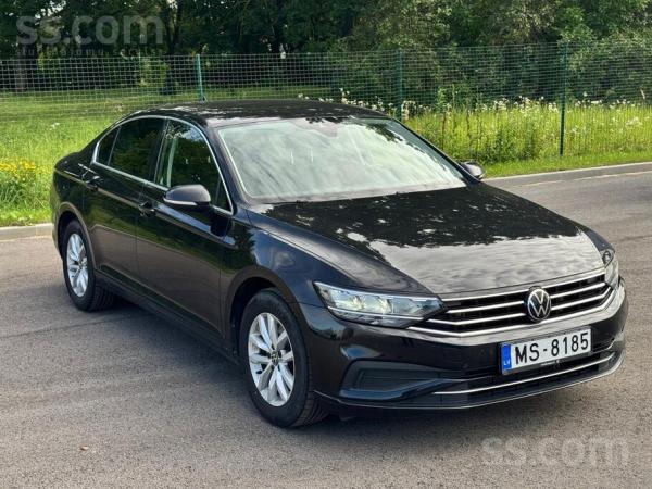 Черный Фольксваген Пассат Б8 2021 в Цесис, объемом двигателя 1.50 л и пробегом 141 тыс. км за 16300 €, фото 3 на AUTOMOTO.COM.LV