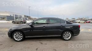 Melns Volkswagen Passat B8 2022 Rīga, ar dzinēja tilpumu 1.50 L un nobraukumu 123 tūkst. km par 19990 €, foto 2 vietnē AUTOMOTO.COM.LV