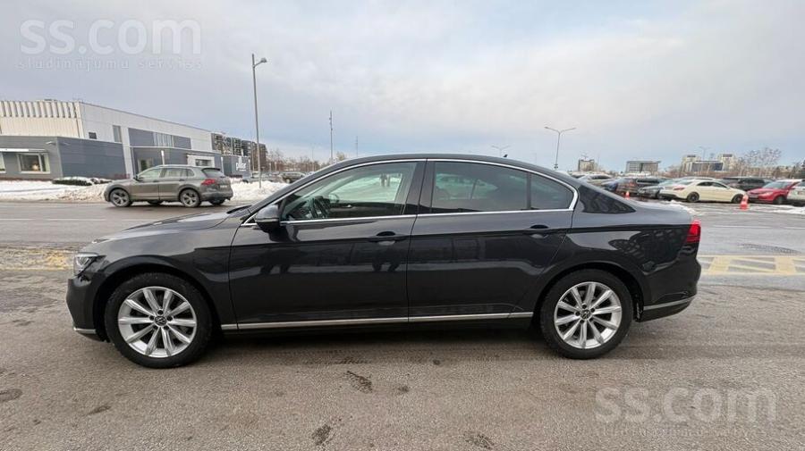 Melns Volkswagen Passat B8 2022 Rīga, ar dzinēja tilpumu 1.50 L un nobraukumu 123 tūkst. km par 19990 €, foto 2 vietnē AUTOMOTO.COM.LV