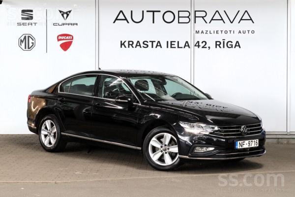 Black Volkswagen Passat B8 2022 in Riga, with an engine capacity of 2.00 L and mileage of 104 thousand km for 22400 €, photo 3 on AUTOMOTO.COM.LV