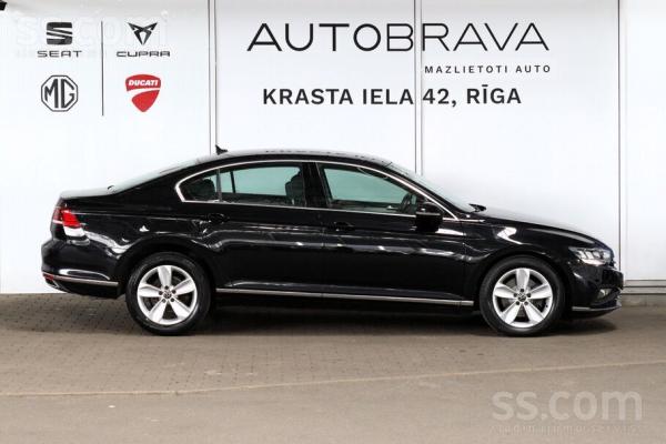 Black Volkswagen Passat B8 2022 in Riga, with an engine capacity of 2.00 L and mileage of 104 thousand km for 22400 €, photo 5 on AUTOMOTO.COM.LV