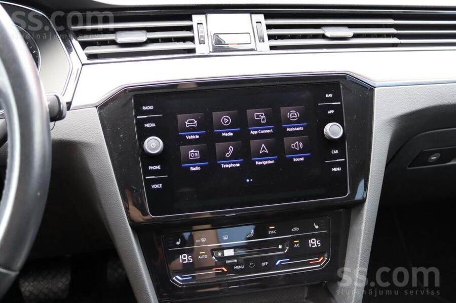 Melns Volkswagen Passat B8 2022 Rīga, ar dzinēja tilpumu 2.00 L un nobraukumu 104 tūkst. km par 22400 €, foto 14 vietnē AUTOMOTO.COM.LV