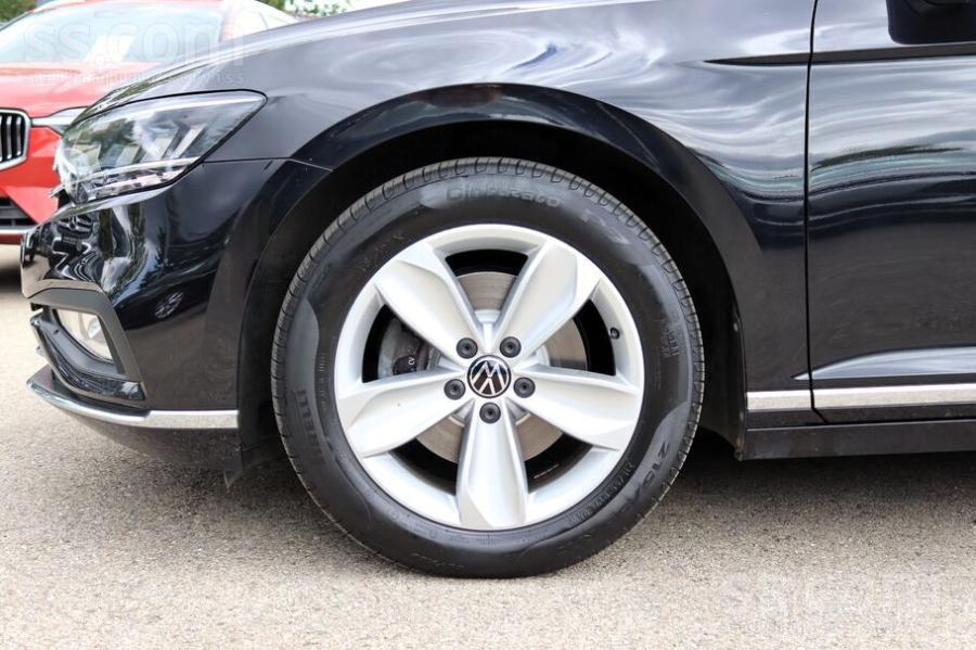 Melns Volkswagen Passat B8 2022 Rīga, ar dzinēja tilpumu 2.00 L un nobraukumu 104 tūkst. km par 22400 €, foto 31 vietnē AUTOMOTO.COM.LV