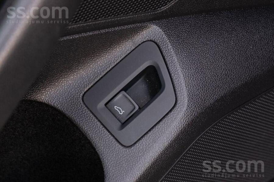 Melns Volkswagen Passat B8 2022 Rīga, ar dzinēja tilpumu 1.50 L un nobraukumu 103 tūkst. km par 19500 €, foto 22 vietnē AUTOMOTO.COM.LV