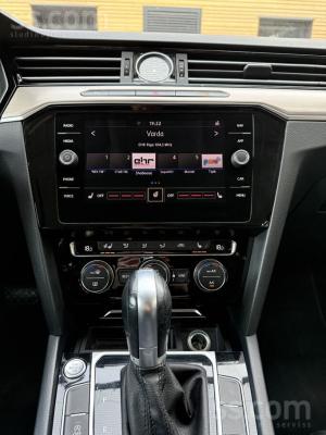 Melns Volkswagen Passat B8 2014 Rīga, ar dzinēja tilpumu 2.00 L un nobraukumu 241 tūkst. km par 10250 €, foto 20 vietnē AUTOMOTO.COM.LV