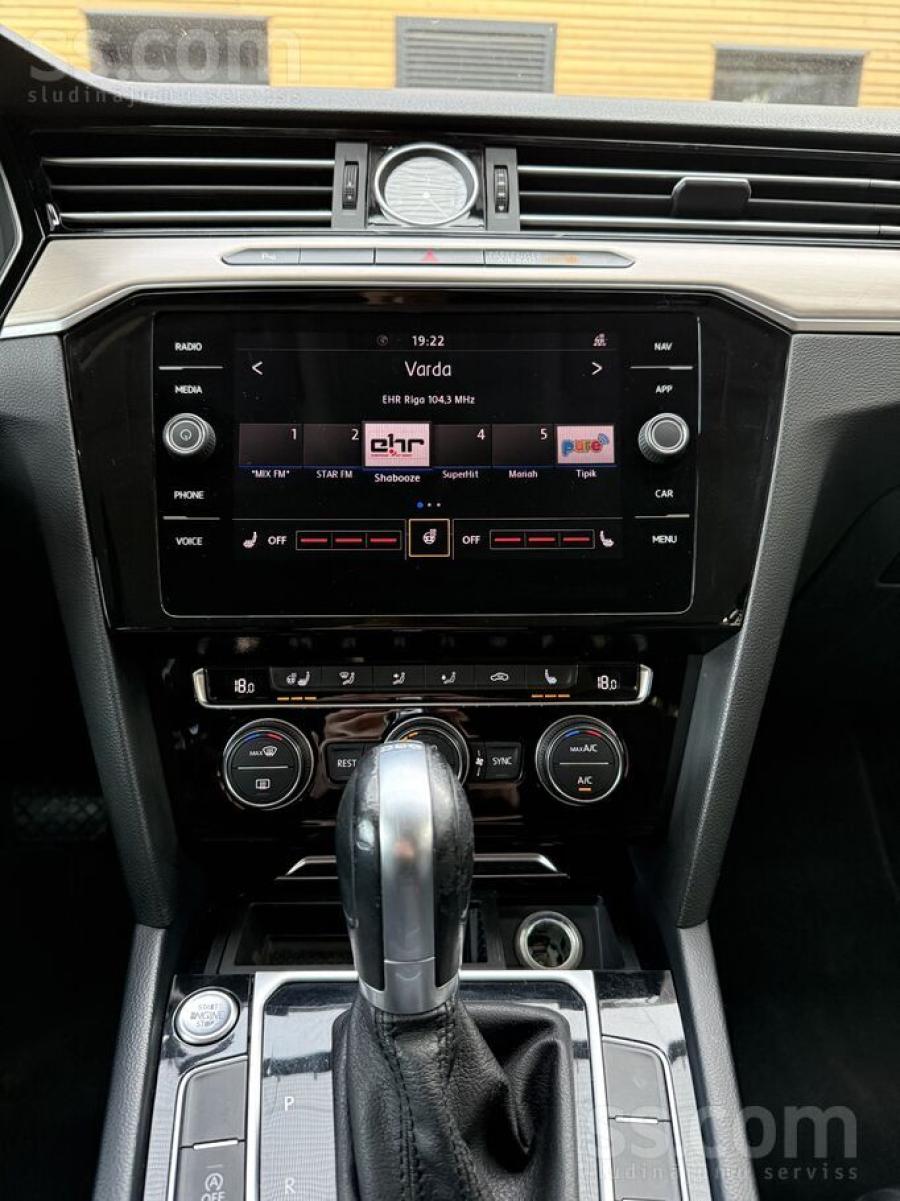 Melns Volkswagen Passat B8 2014 Rīga, ar dzinēja tilpumu 2.00 L un nobraukumu 241 tūkst. km par 10250 €, foto 20 vietnē AUTOMOTO.COM.LV