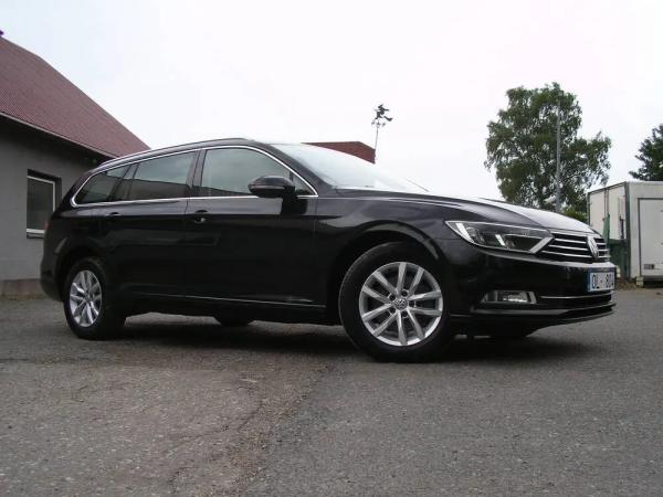Black Volkswagen Passat B8 2014 in Sigulda, with an engine capacity of 2.00 L and mileage of 258 thousand km for 9350 €, photo 2 on AUTOMOTO.COM.LV