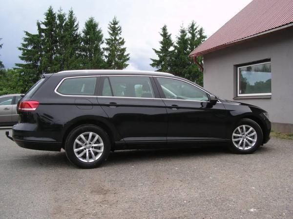 Black Volkswagen Passat B8 2014 in Sigulda, with an engine capacity of 2.00 L and mileage of 258 thousand km for 9350 €, photo 3 on AUTOMOTO.COM.LV
