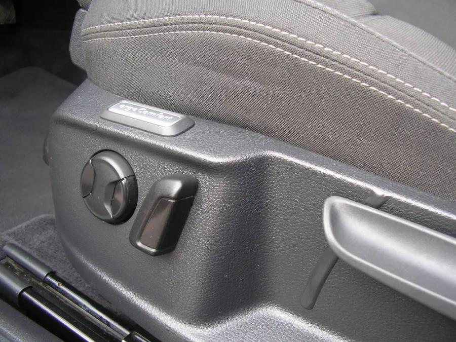 Melns Volkswagen Passat B8 2014 Sigulda, ar dzinēja tilpumu 2.00 L un nobraukumu 258 tūkst. km par 9350 €, foto 21 vietnē AUTOMOTO.COM.LV