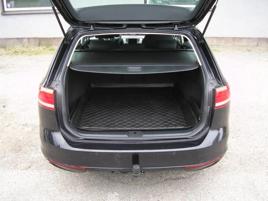 Melns Volkswagen Passat B8 2014 Sigulda, ar dzinēja tilpumu 2.00 L un nobraukumu 258 tūkst. km par 9350 €, foto 24 vietnē AUTOMOTO.COM.LV