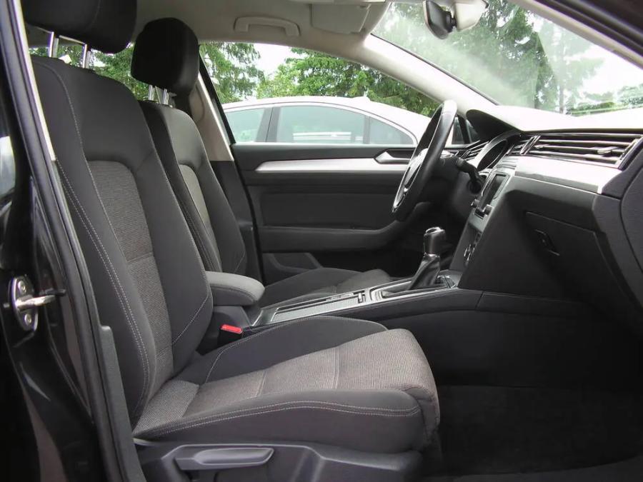 Melns Volkswagen Passat B8 2014 Sigulda, ar dzinēja tilpumu 2.00 L un nobraukumu 258 tūkst. km par 9350 €, foto 26 vietnē AUTOMOTO.COM.LV