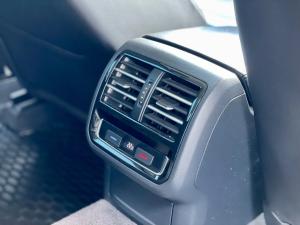 Melns Volkswagen Passat B8 2014 Rīga, ar dzinēja tilpumu 2.00 L un nobraukumu 219 tūkst. km par 15490 €, foto 3 vietnē AUTOMOTO.COM.LV