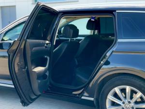 Melns Volkswagen Passat B8 2014 Rīga, ar dzinēja tilpumu 2.00 L un nobraukumu 219 tūkst. km par 15490 €, foto 18 vietnē AUTOMOTO.COM.LV