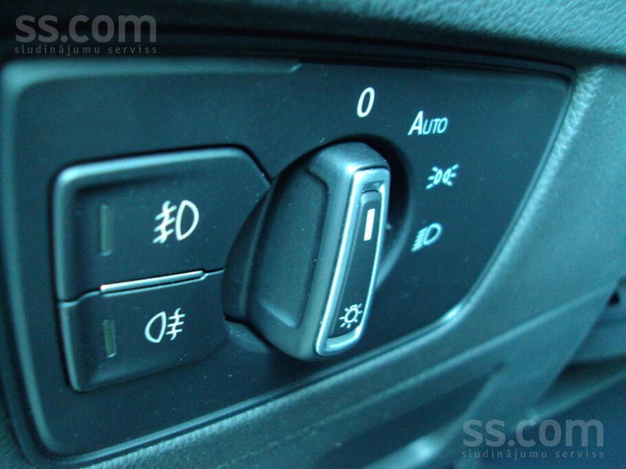 Black Volkswagen Passat B8 2014 in Riga, with an engine capacity of 2.00 L and mileage of 178 thousand km for 12000 €, photo 13 on AUTOMOTO.COM.LV